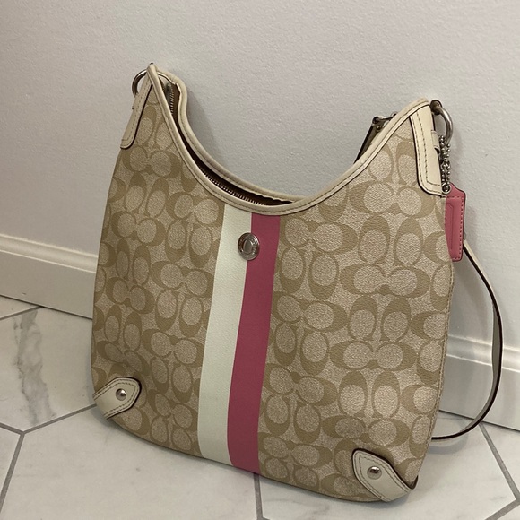 Coach | Bags | Coach Classic Signature Chelsea Heritage Shoulder Bag ...